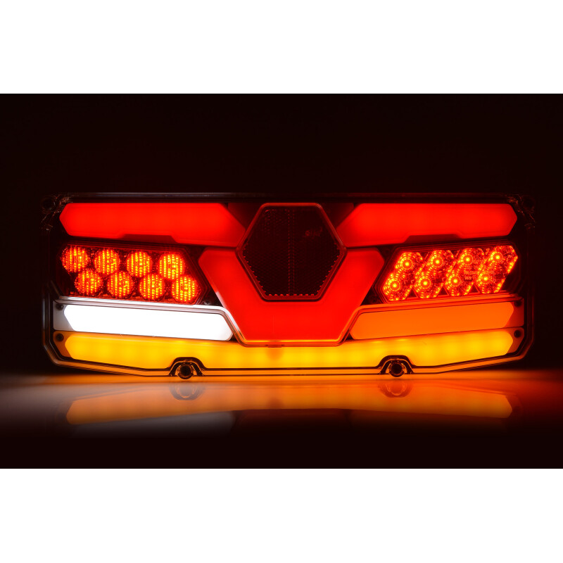 LED Heckleuchte rechts W171P 12V-24V| LKW-Teile24 - LKW Ersatzteile ...